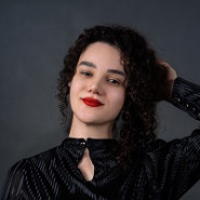 Neda, Local private tour guide in Iran: Tehran, Isfahan | Pirsik